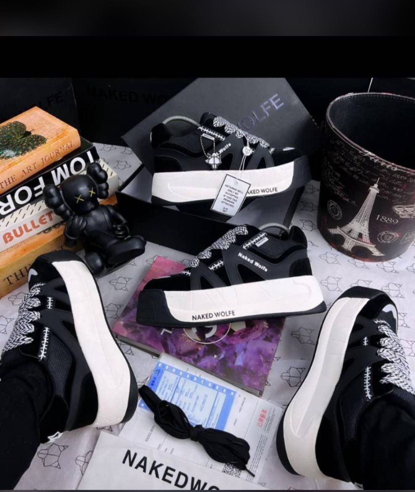 Naked Wolfe | Khikkyscollection - Catlog